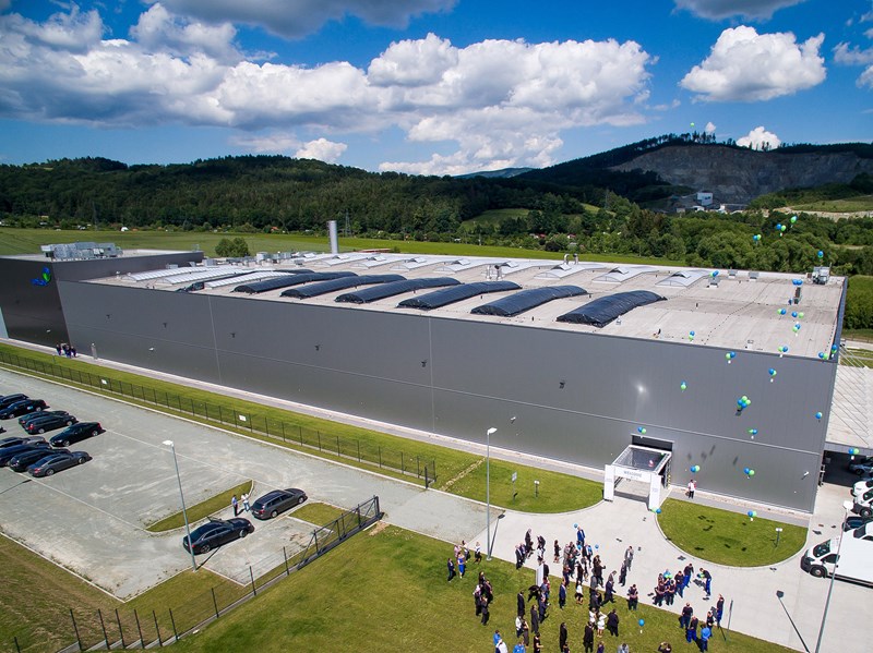 New automotive catalyst plant to enable cleaner air | Umicore